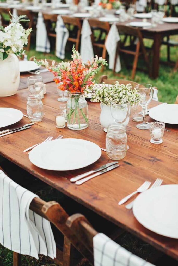 29 GORGEOUS RUSTIC OUTDOOR DINING IDEAS YOU WILL LOVE - decor meets cozy