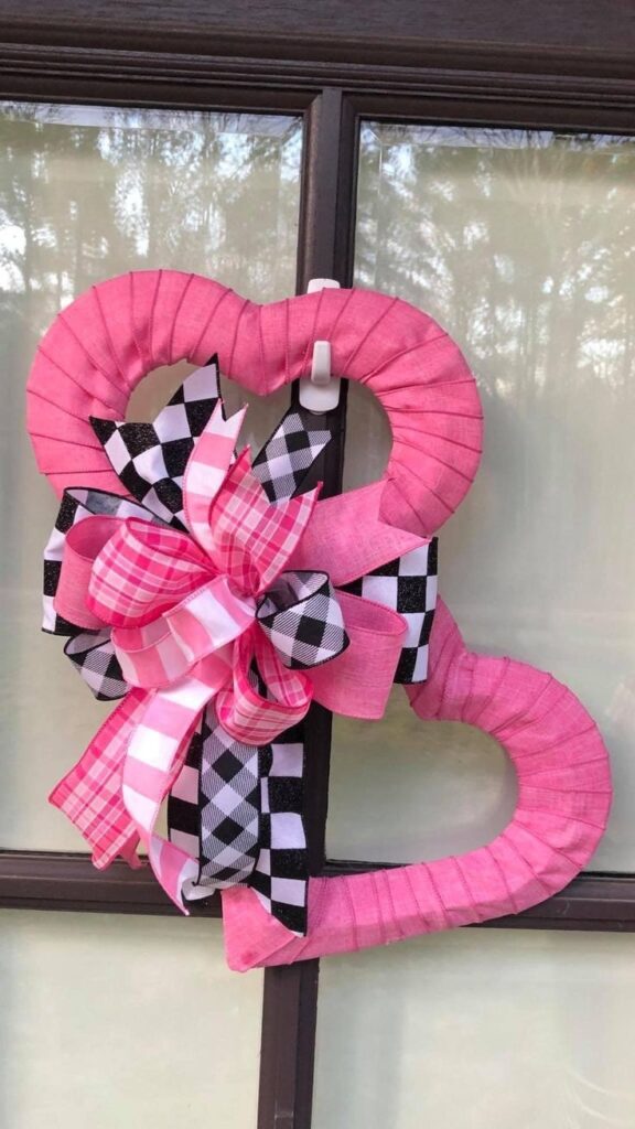 24 Cute Valentine Door Decor Ideas - decor meets cozy