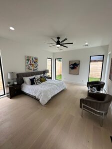 30 Minimalist Smart Decor Ideas for a Sleek Look - decor meets cozy